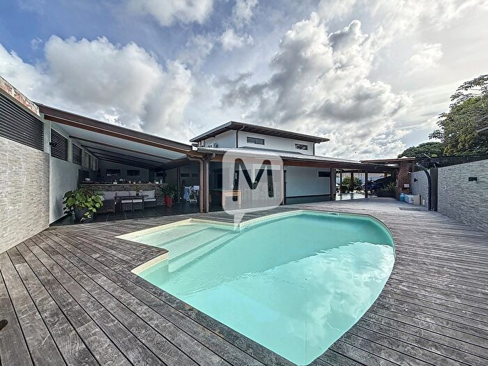 Maison à vendre - Remire-Montjoly - 5 pièces - 4 chambres