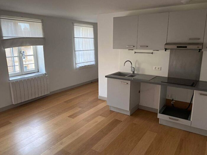 Appartement à louer - Centre-Ancienne Ville, Metz - 2 pièces - 1 chambre