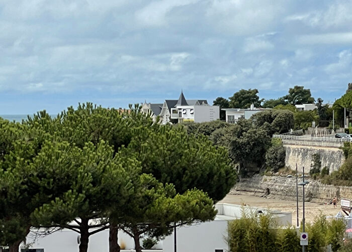 Appartement à vendre - Royan, Pontaillac - 7 pièces - 4 chambres