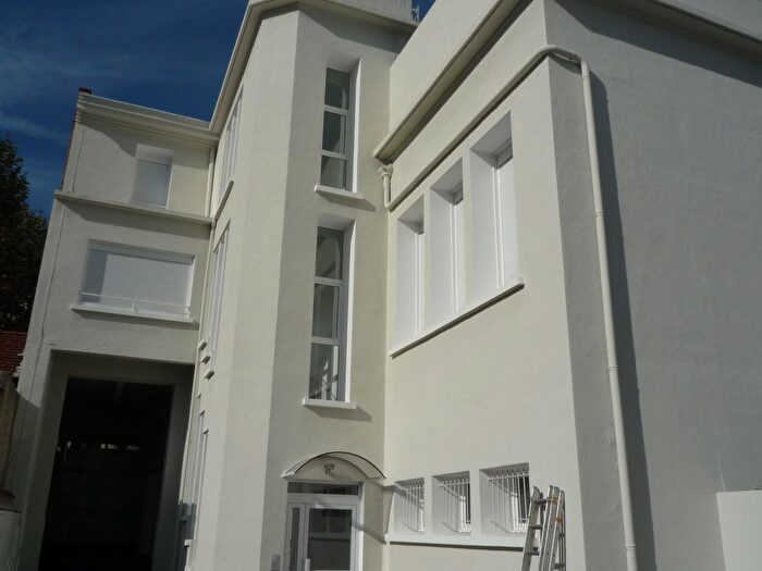 Appartement à louer - Marseille e , La Pomme - 6 pièces - 5 chambres