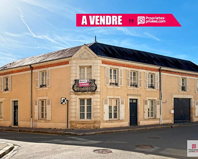 La Flèche, Centre-ville : Maison 10 pièces à vendre