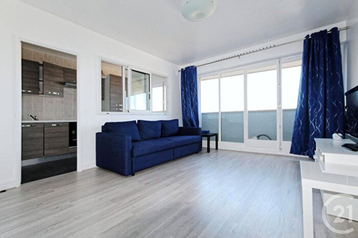 Appartement à louer - Courbevoie - 2 pièces - 1 chambre