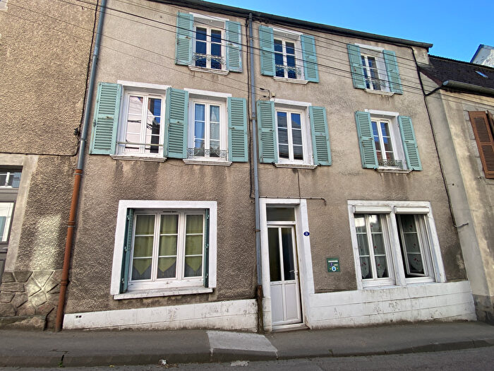 Maison à vendre - Lormes - 6 pièces - 4 chambres