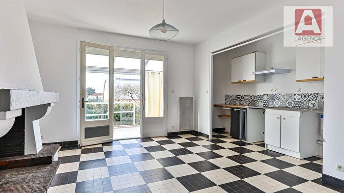 Maison à louer - Saint Gilles-Centre Ville, Saint-Gilles-Croix-de-Vie - 3 pièces - 2 chambres