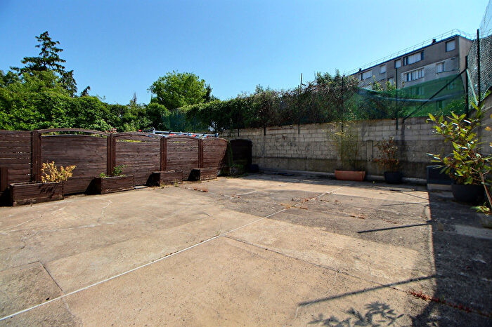 Appartement à vendre - Rueil-Malmaison, Mazurieres - 3 pièces - 2 chambres