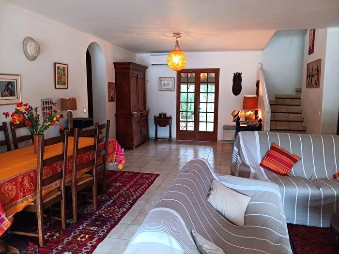 Maison à louer - La Ville, Lorgues - 5 pièces - 4 chambres