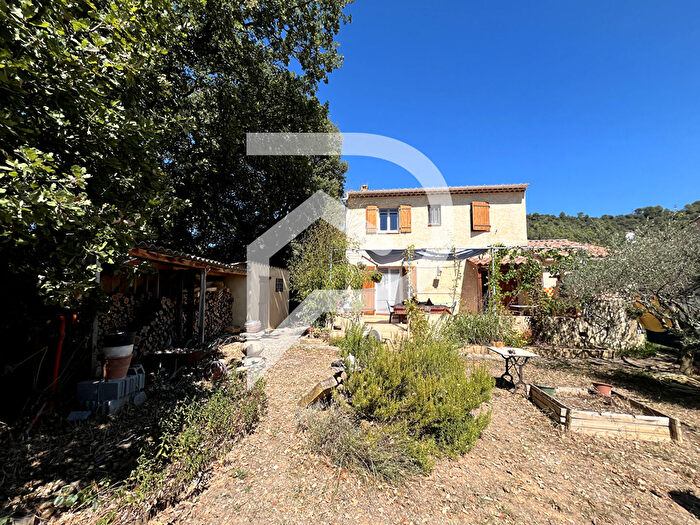 Maison à vendre - Gréoux-les-Bains - 5 pièces - 4 chambres