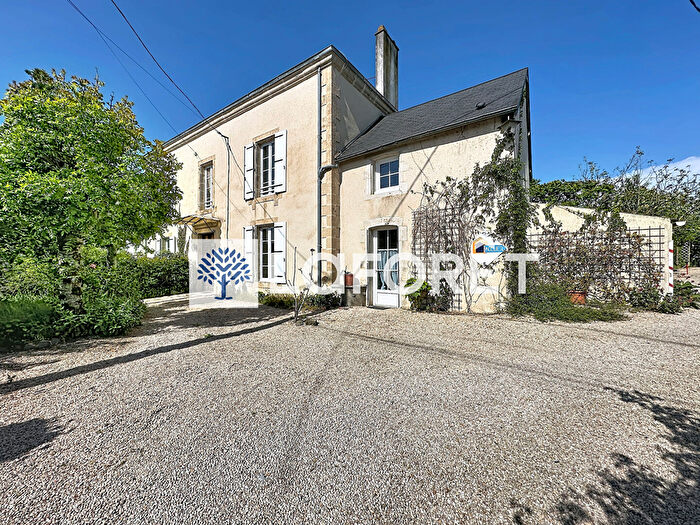 Maison 9 pièces à Antigny, à vendre