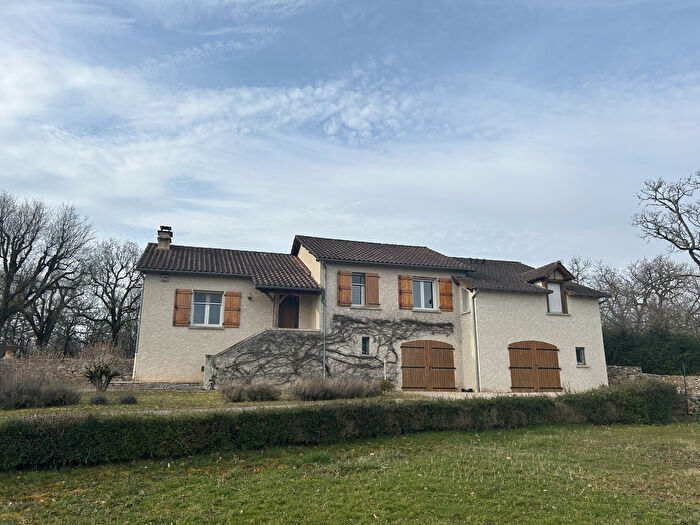 Maison à vendre - Loubressac - 8 pièces - 4 chambres