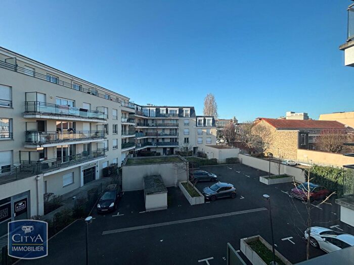 Appartement à vendre - Corbeil-Essonnes, Centre-ville - 3 pièces - 2 chambres