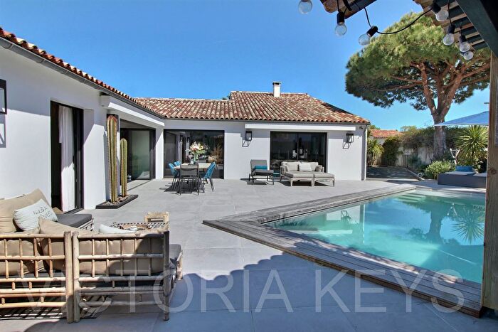 Maison 8 pièces à Le Bois-Plage-en-Ré, à vendre