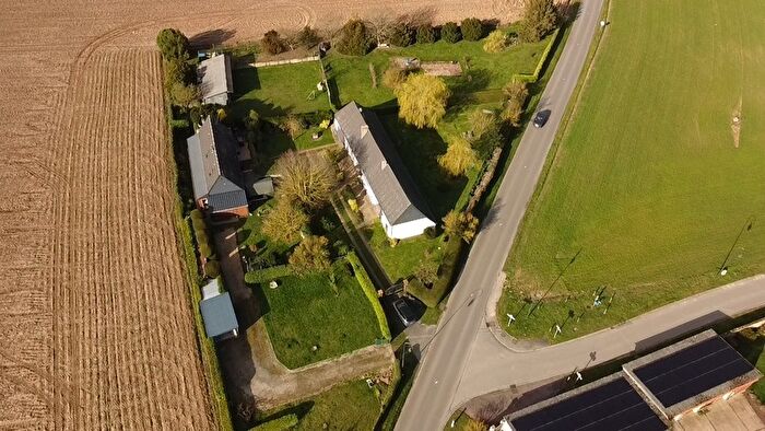 Maison à vendre - Jumelles - 12 pièces - 8 chambres