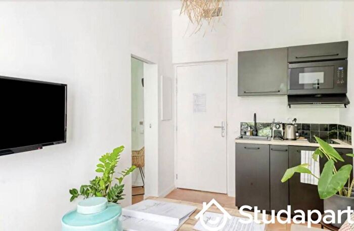 Maison à louer - Belsunce, Marseille er arrondissement - 2 pièces - 1 chambre