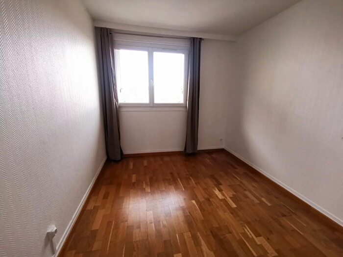 Appartement à louer - Villejuif - 5 pièces - 4 chambres