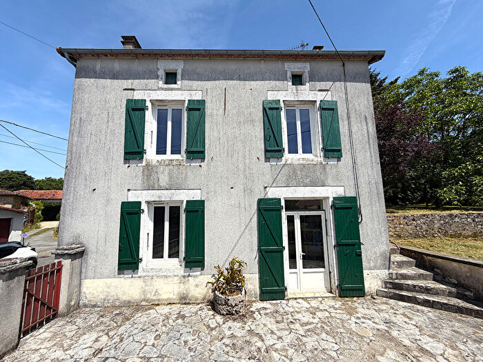 Maison 5 pièces à vendre à Saint-Claud