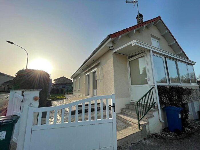 Maison à louer - Est, Couzeix - 6 pièces - 5 chambres