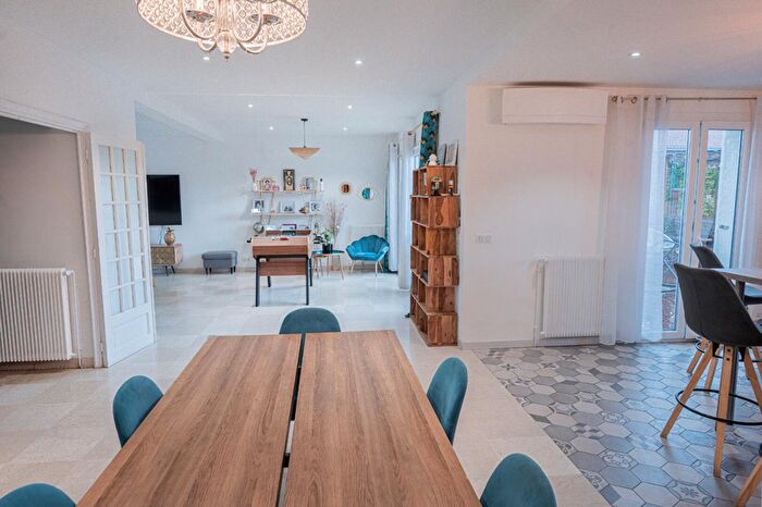 Maison à vendre - Maisons-Alfort, Les Planètes - 10 pièces - 5 chambres