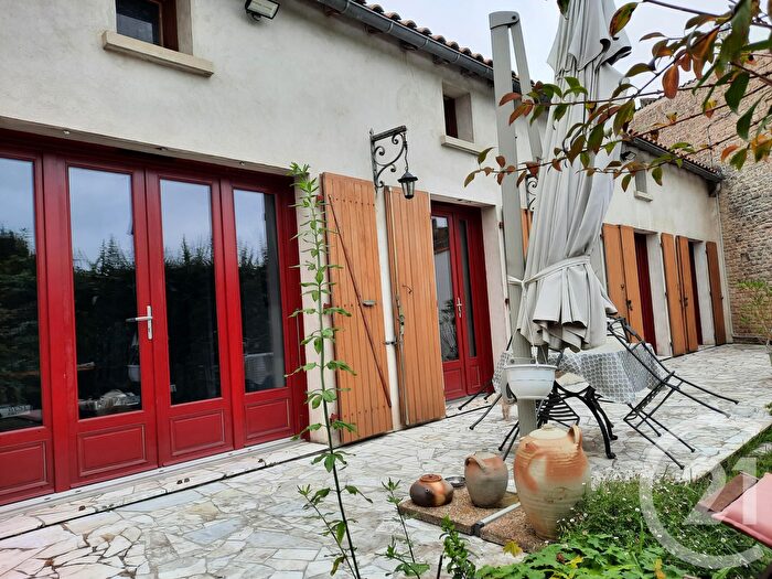 Chef-Boutonne - Maison 6 pièces à vendre