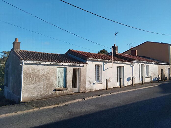 Maison à vendre - La Chapelle-Basse-Mer - 5 pièces - 3 chambres