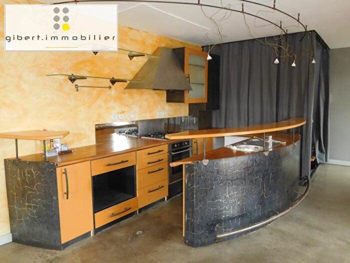 Maison à louer - Vals-près-le-Puy - 2 pièces - 1 chambre