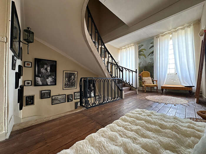 Champdeniers-Saint-Denis - Maison 10 pièces à vendre