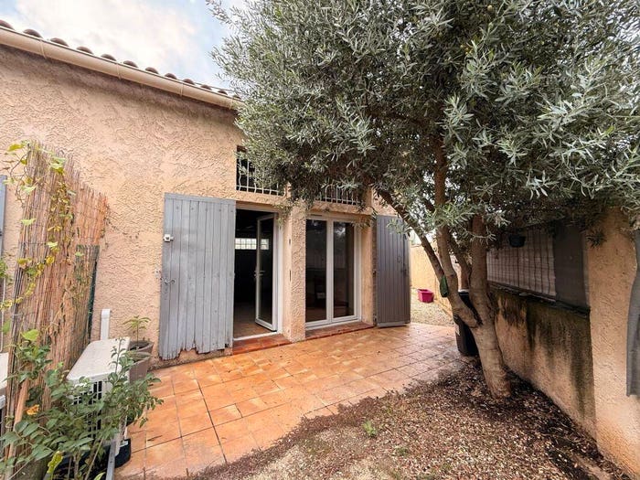 Sainte Anne-La Tapie-Le Moulin d'Aval, Marignane : Appartement 1 pièce à louer