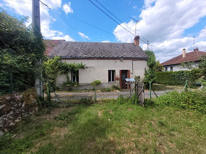 Maison 3 pièces à Saint-Silvain-Bas-le-Roc, à vendre