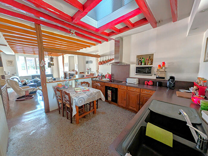 Maison 9 pièces à Joigny, à vendre