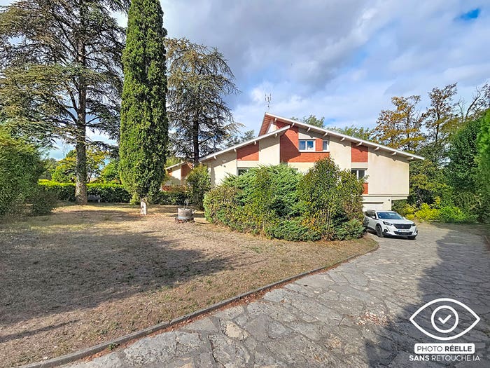 Auzeville-Tolosane : Maison 6 pièces à vendre