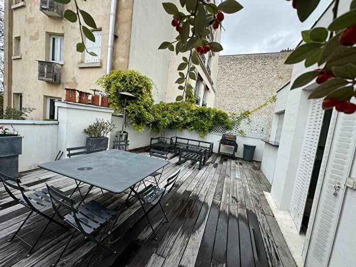 Appartement à louer - Auteuil Sud, Paris ème arrondissement - 8 pièces - 3 chambres