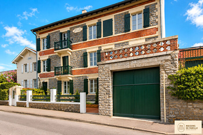 Appartement 5 pièces à vendre - Biarritz, Saint-Charles, Phare, Larochefoucauld