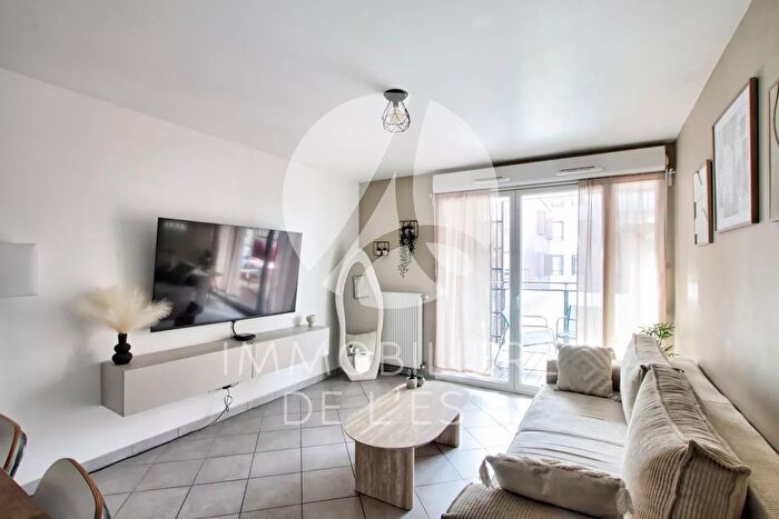 Appartement à vendre - Saint-Fons, LArsenal - 3 pièces - 2 chambres