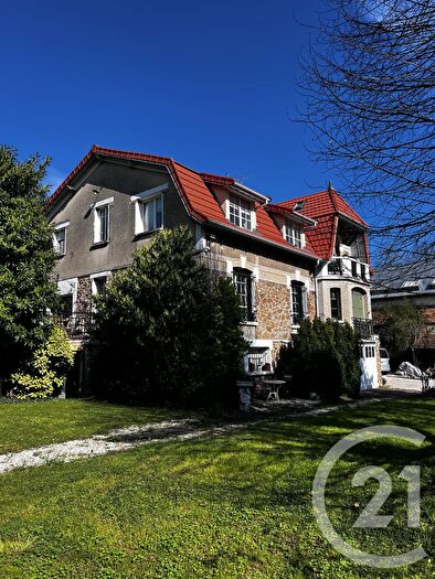 Maison 18 pièces à Savigny-sur-Orge, Cherchefeuilles, à vendre