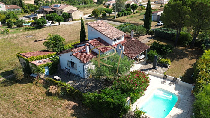 Saint-Sauveur-de-Cruzières : Maison 6 pièces à vendre