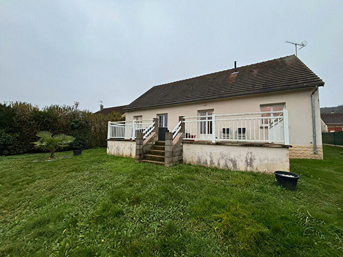 Maison à louer - Véron - 4 pièces - 3 chambres