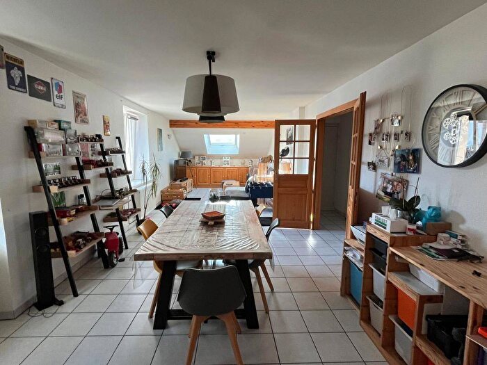 Appartement à louer - Industriel, Gérardmer - 3 pièces - 2 chambres