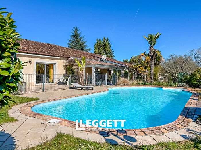 Maison à vendre - Saint-Laurent-sur-Manoire - 7 pièces - 5 chambres