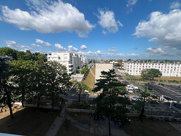 Appartement à vendre - Clichy-sous-Bois, LEtang - 3 pièces - 2 chambres