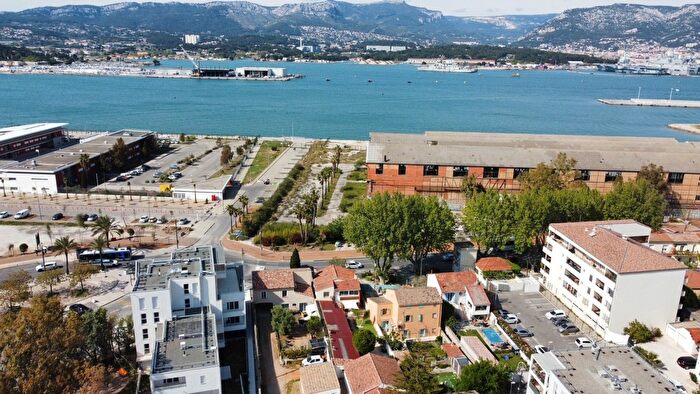 Appartement 2 pièces à louer - La Seyne-sur-Mer, Est