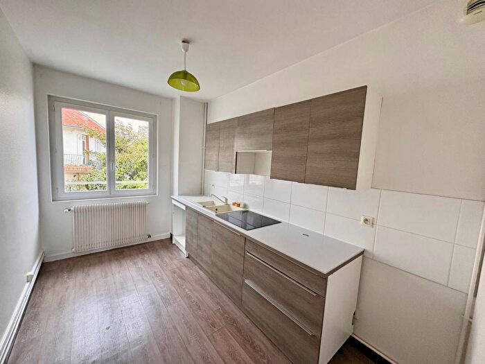 Appartement à louer - Roanne, Faubourg Paris - 3 pièces - 2 chambres