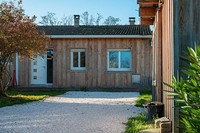 Maison à vendre - Blanquefort, Caychac - 6 pièces - 3 chambres