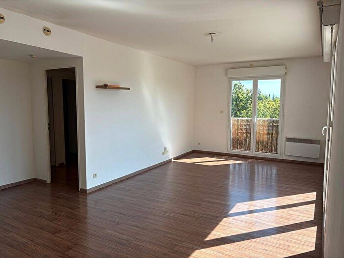 Basses Ferrailles-Jas, Cavaillon - Appartement 3 pièces à louer