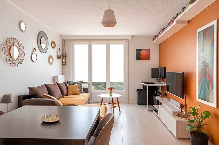 Appartement à vendre - Houilles, Les Blanches - 3 pièces - 2 chambres