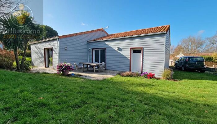 Maison à vendre - Saint-Étienne-de-Mer-Morte - 4 pièces - 3 chambres