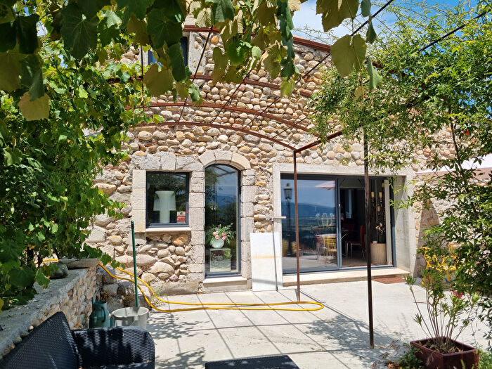 Maison à vendre - Mison - 6 pièces - 3 chambres