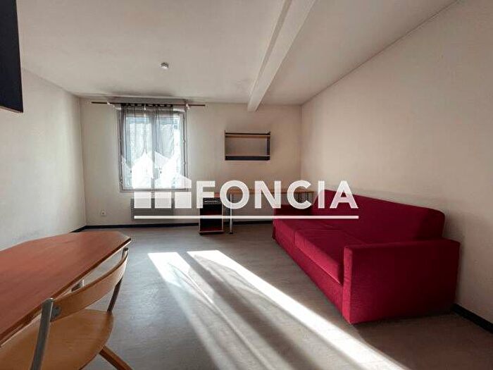 Appartement à louer - Aristide-Briand, Fontaine - 1 pièce