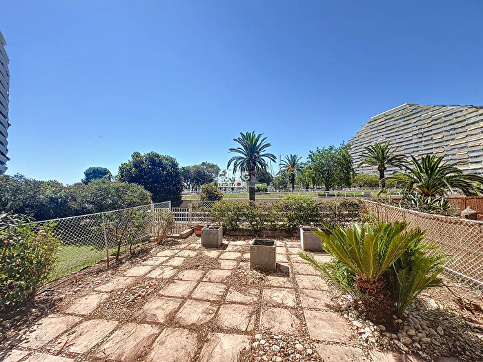 Appartement à vendre - Villeneuve-Loubet, Plage - 3 pièces - 2 chambres