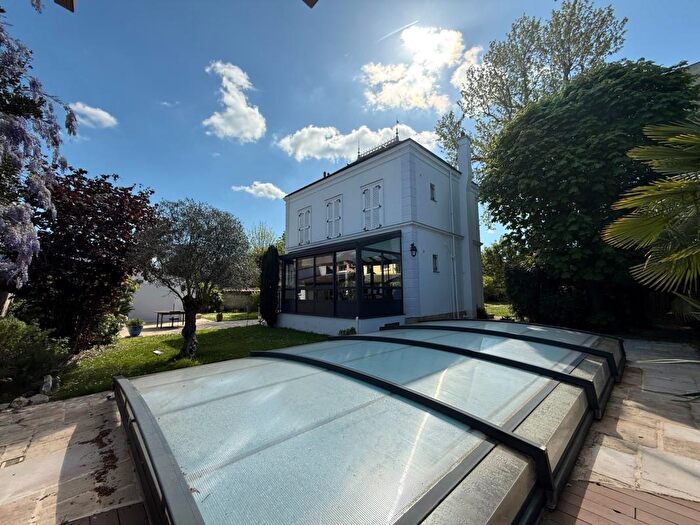 Saint-Maur-des-Fossés, Parc de Saint-Maur : Maison 6 pièces à vendre