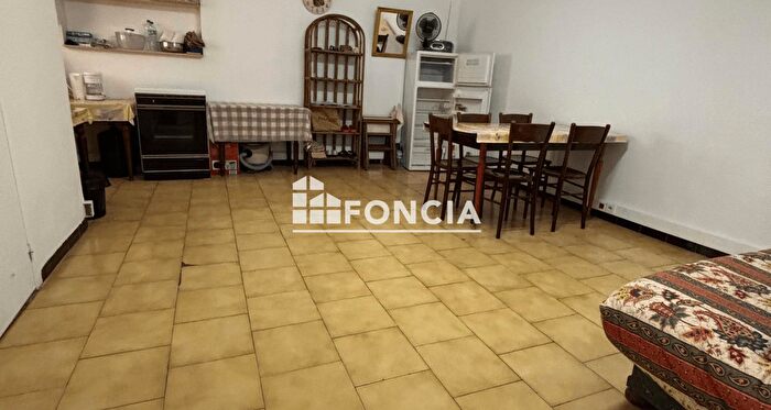 Appartement à vendre - Hyères, Centre-ville - 3 pièces - 2 chambres