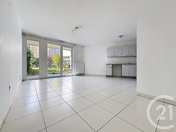 Appartement à louer - Troyes, Trevois, Croncels - 3 pièces - 2 chambres